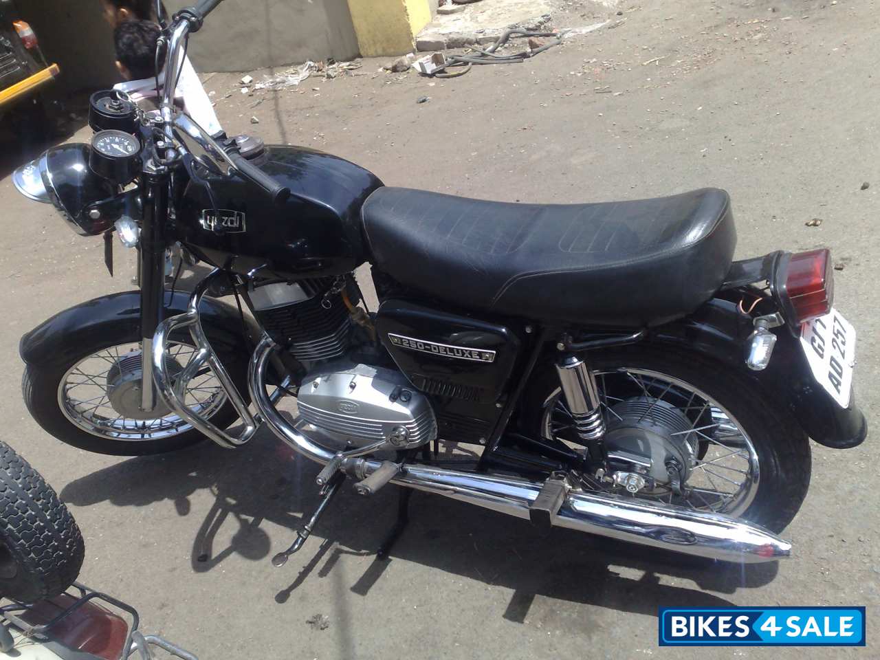 Used 1996 model Ideal Jawa Yezdi Deluxe for sale in Surat. ID 26555 ...