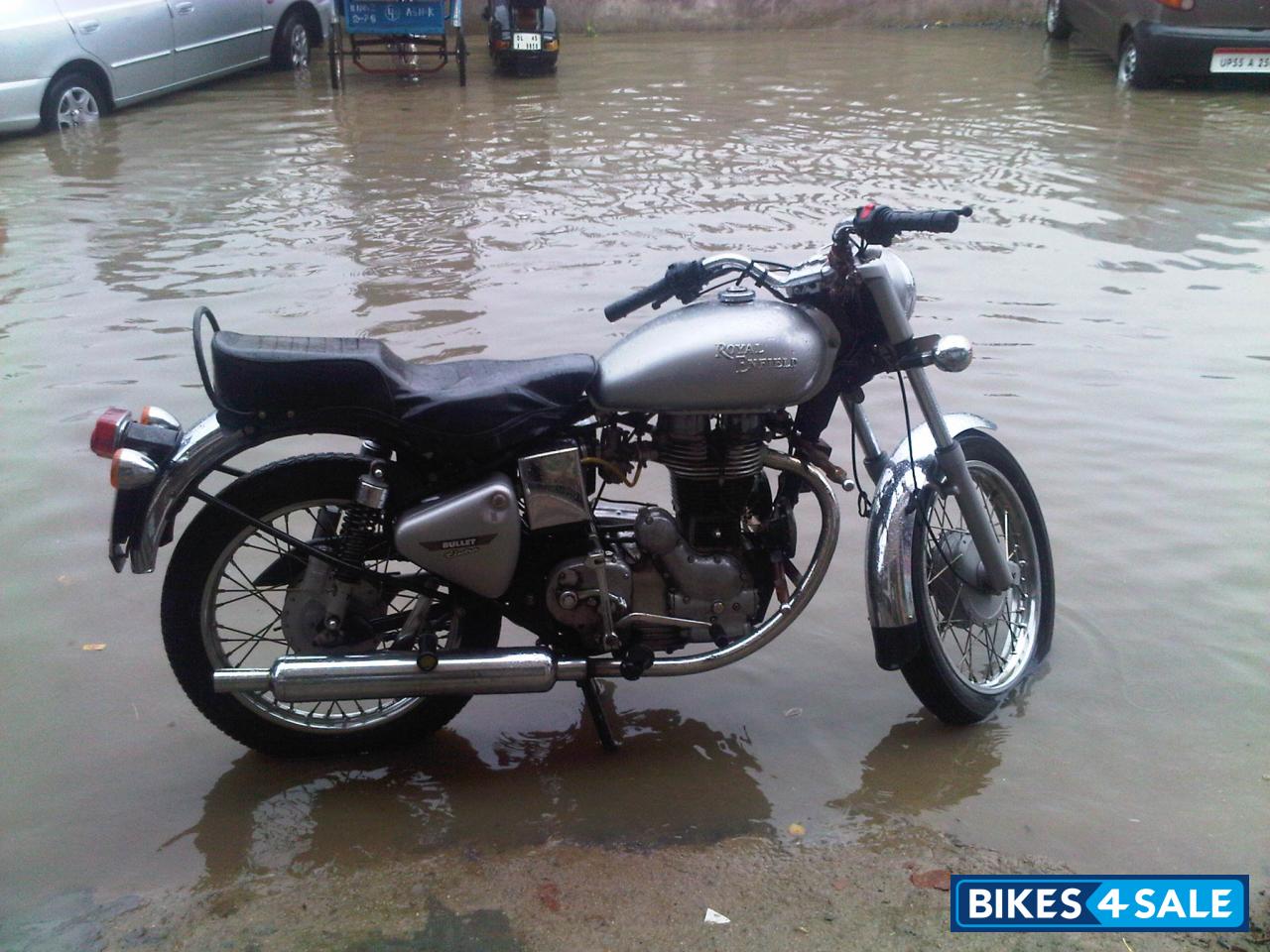 Used 2009 model Royal Enfield Bullet Electra for sale in New Delhi. ID ...