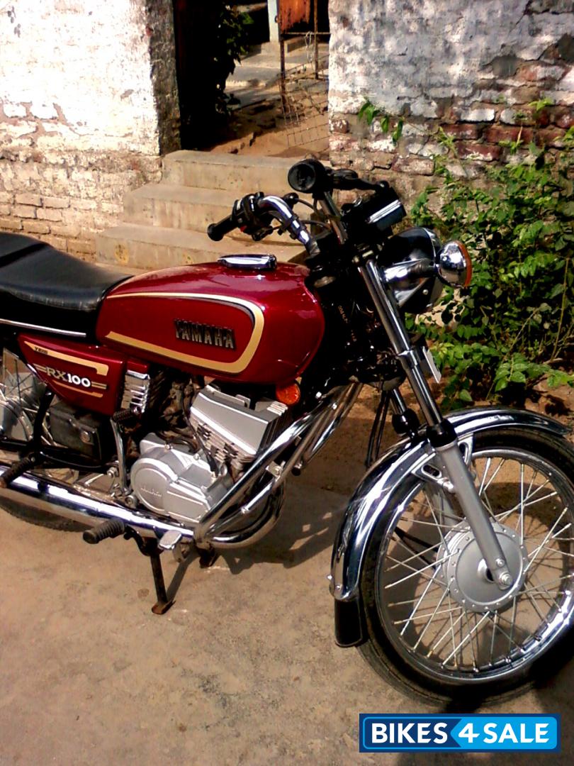 Used 2000 model Yamaha RX 135 for sale in Guntur. ID 49079. Red colour - Bikes4Sale