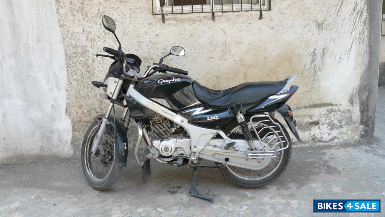Used 2004 model LML Graptor for sale in Mumbai. ID 4928. Lback colour - Bikes4Sale