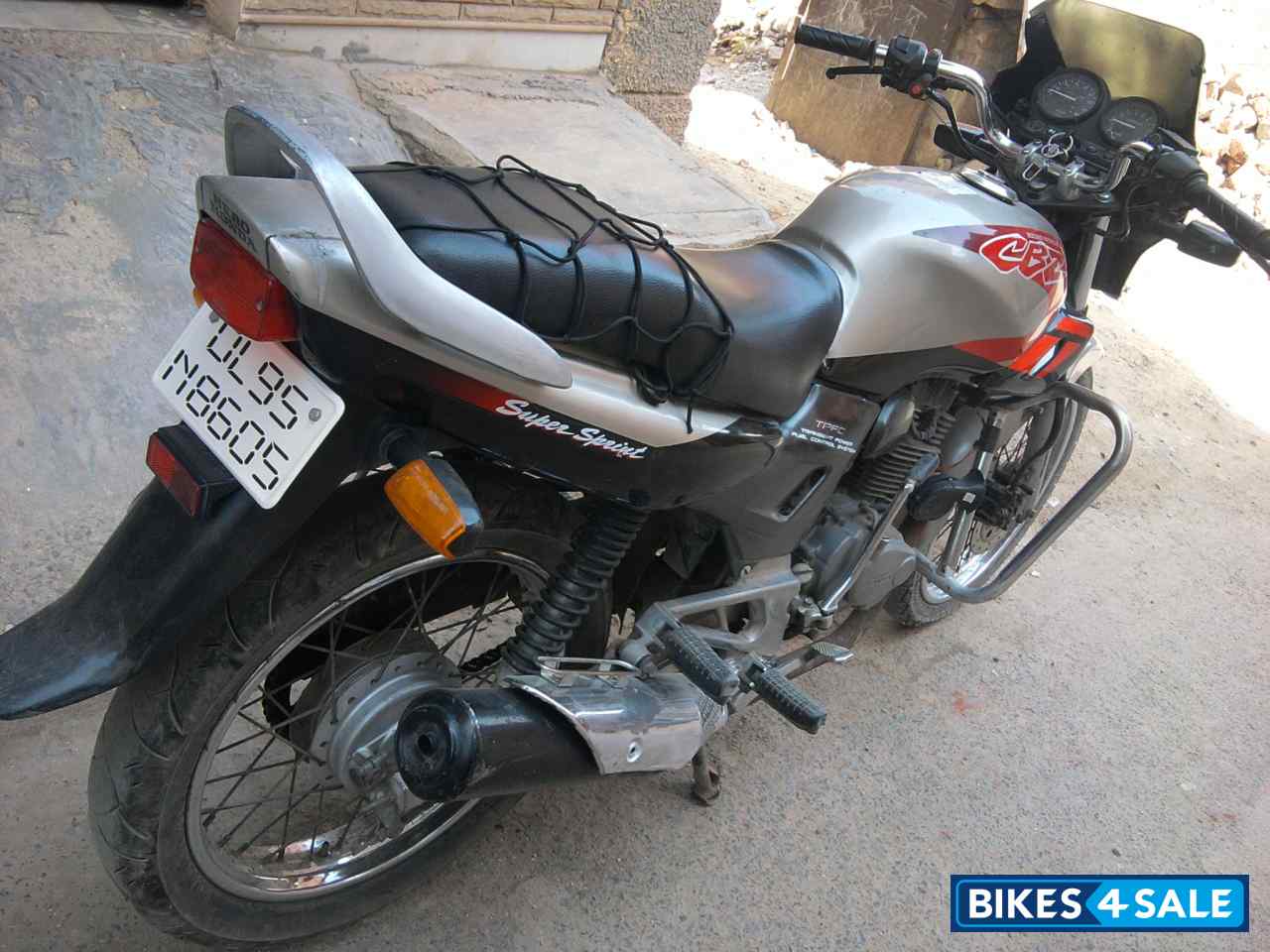 Used 2005 model Hero CBZ Star for sale in New Delhi. ID 53214. Silver ...