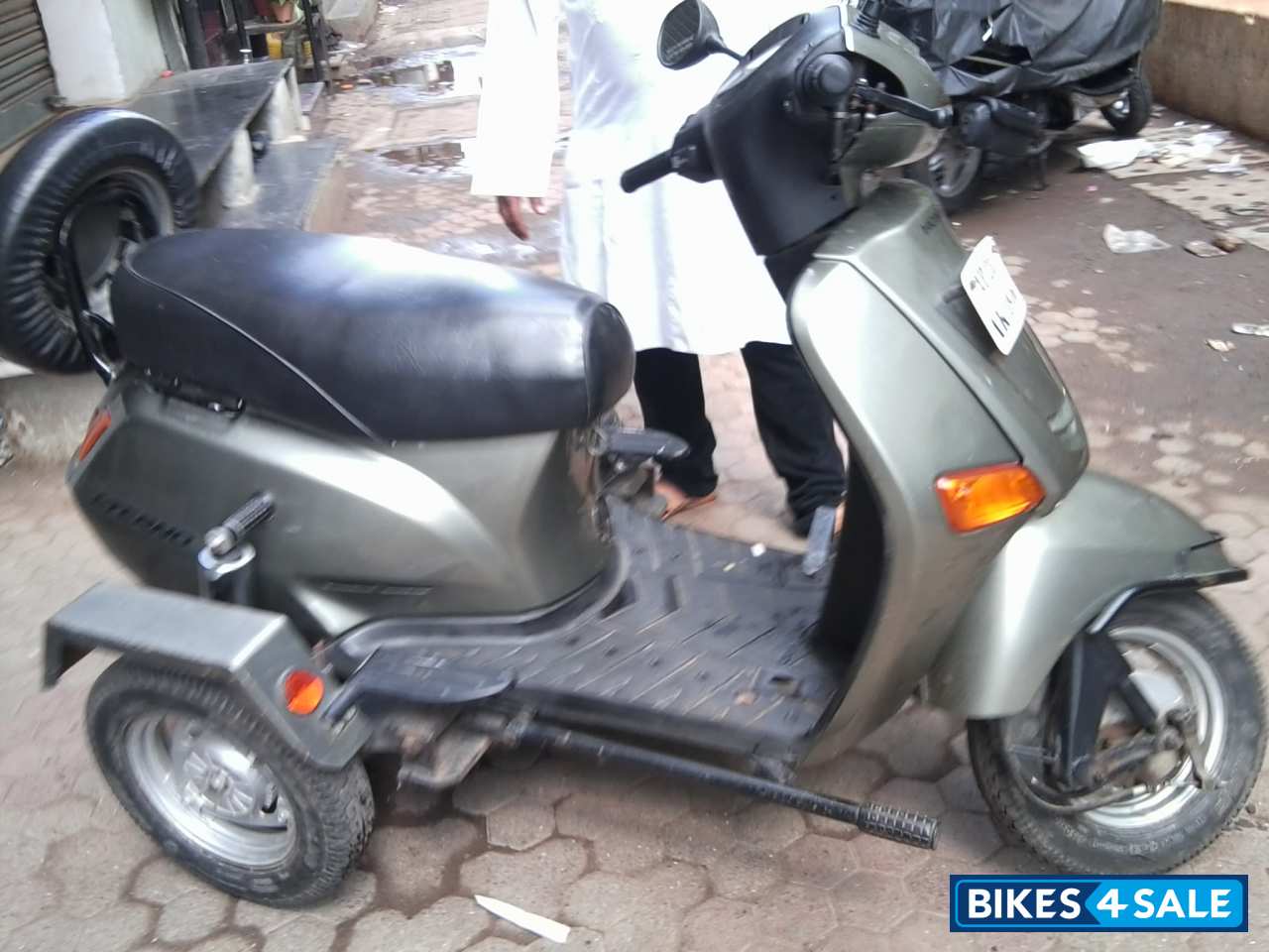 Used 2003 model Honda Eterno for sale in Mumbai. ID 53927. Silver Blaze ...