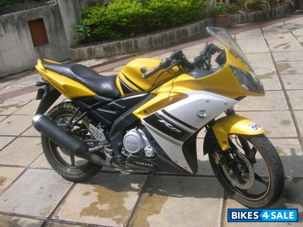 Used 2010 model Yamaha YZF R15 for sale in Pune. ID 55479. Yellow-white ...