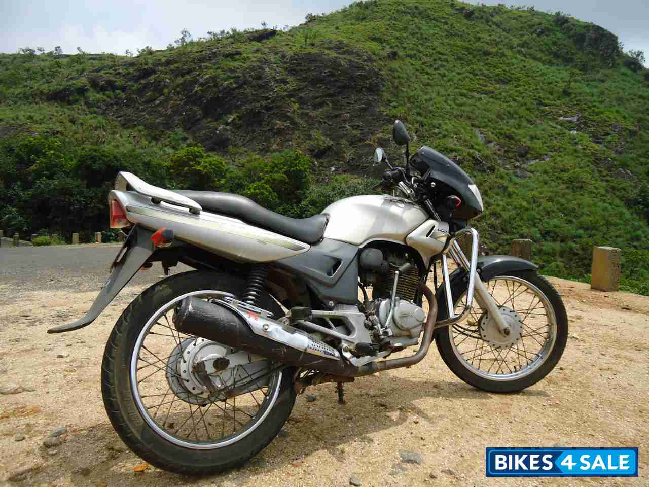 Used 2001 model Hero CBZ for sale in Ernakulam. ID 57837. Silver colour ...
