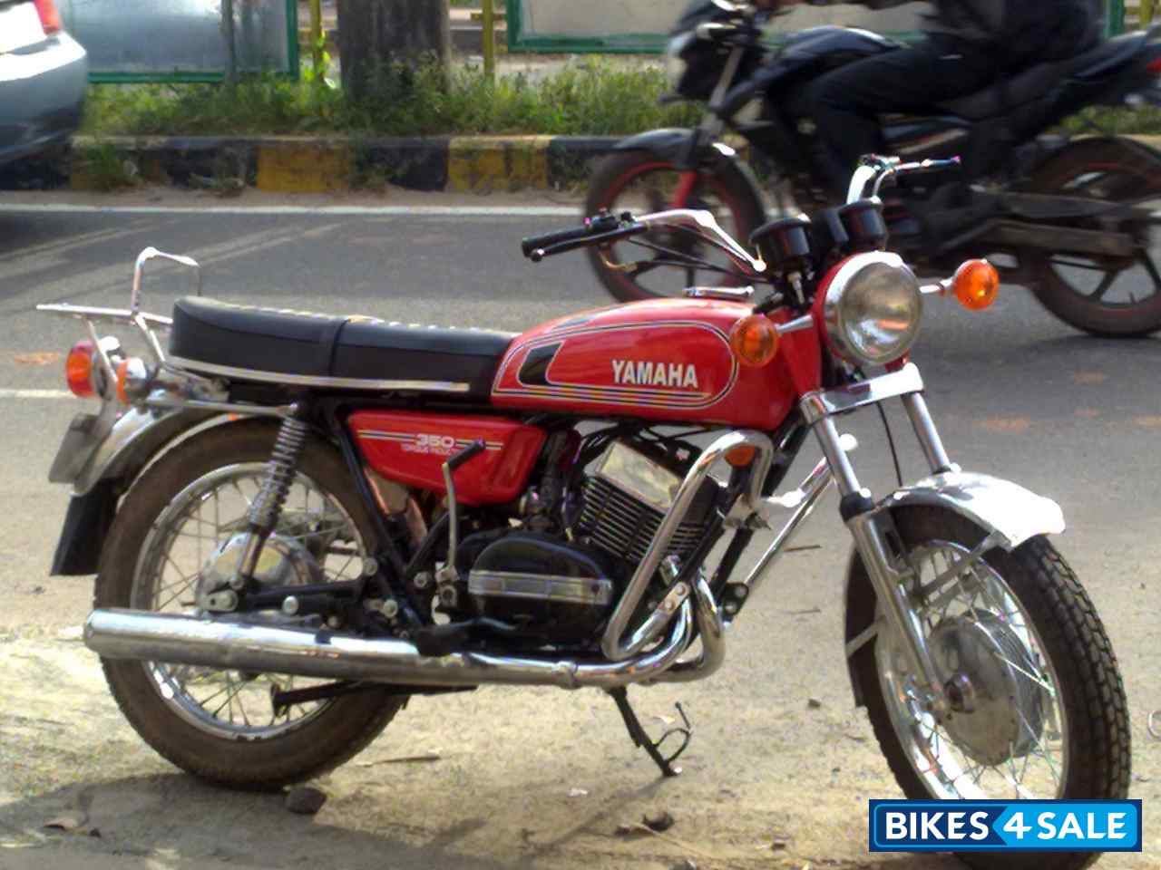 Used 1984 model Yamaha RD 350 for sale in Ernakulam. ID 63737. Red ...