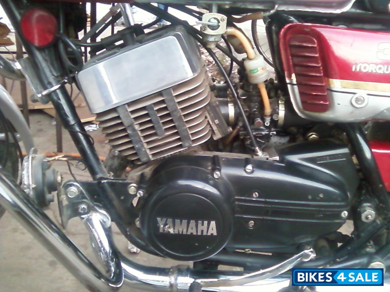 Used 1985 model Yamaha RD 350 for sale in Lucknow. ID 65781. Red colour ...