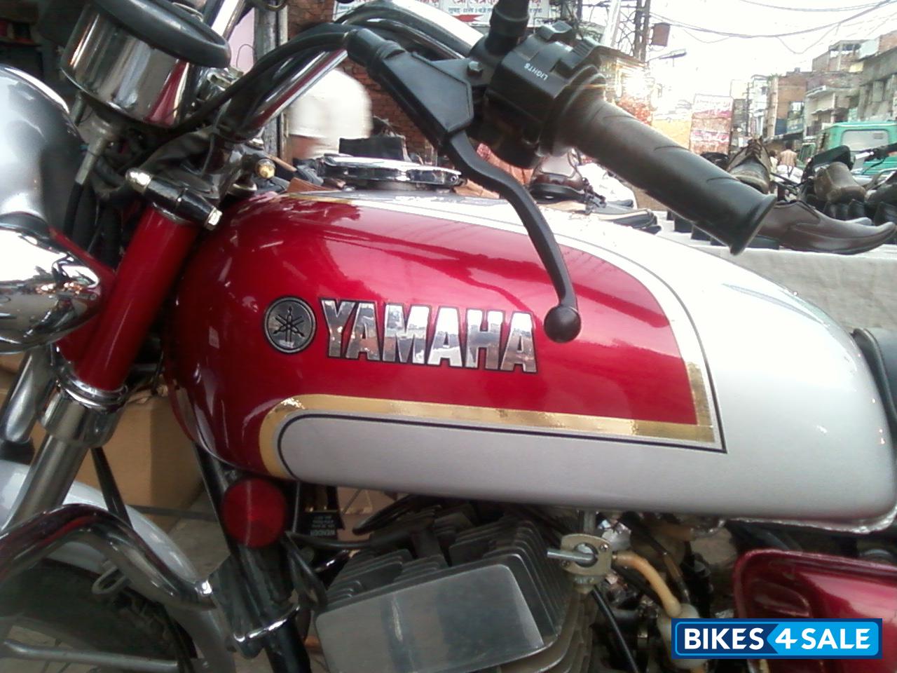 Used 1985 model Yamaha RD 350 for sale in Lucknow. ID 65781. Red colour ...