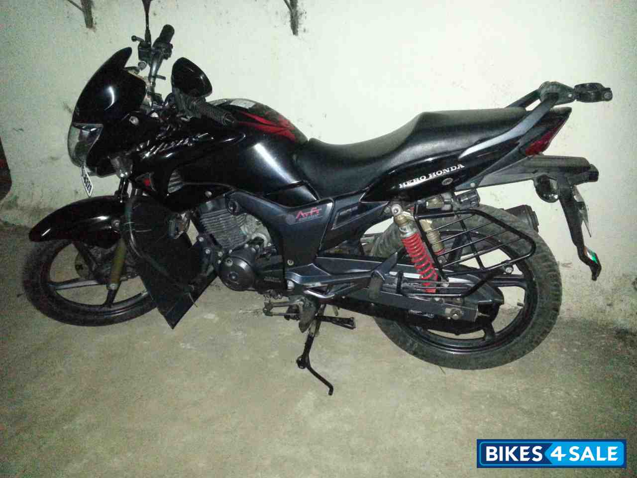Used 2009 model Hero Hunk for sale in Mumbai. ID 68396. Black And Red colour - Bikes4Sale