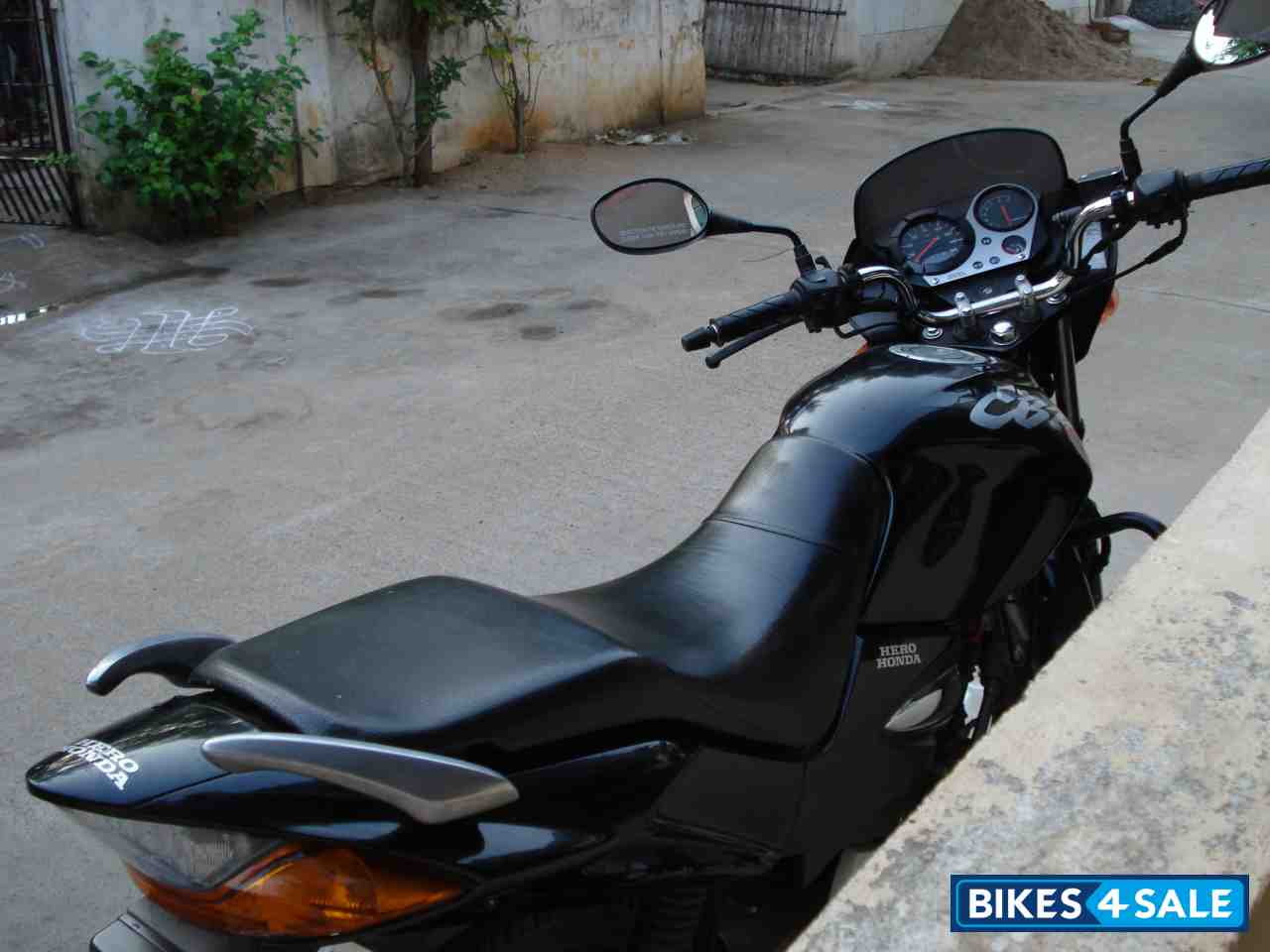 Used 2008 model Hero CBZ Xtreme for sale in Chennai. ID 78606. Black ...