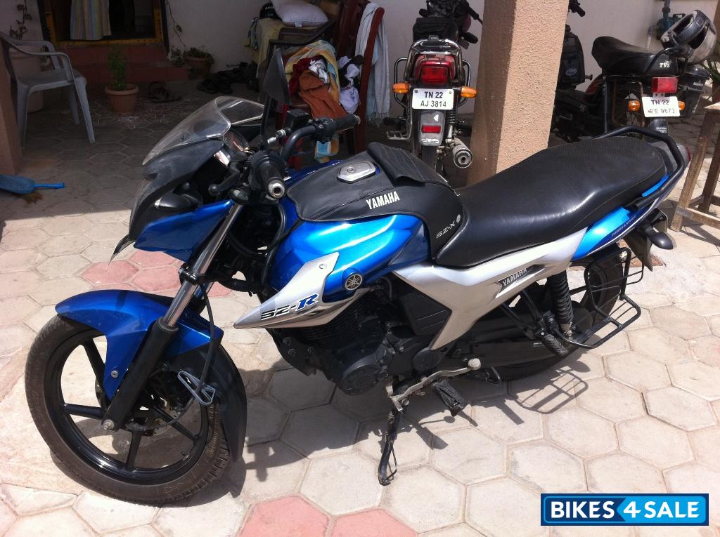 Used 2011 model Yamaha SZ-R for sale in Chennai. ID 81296. Blue colour ...