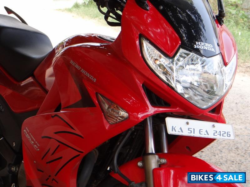 Karizma R 2022 Red