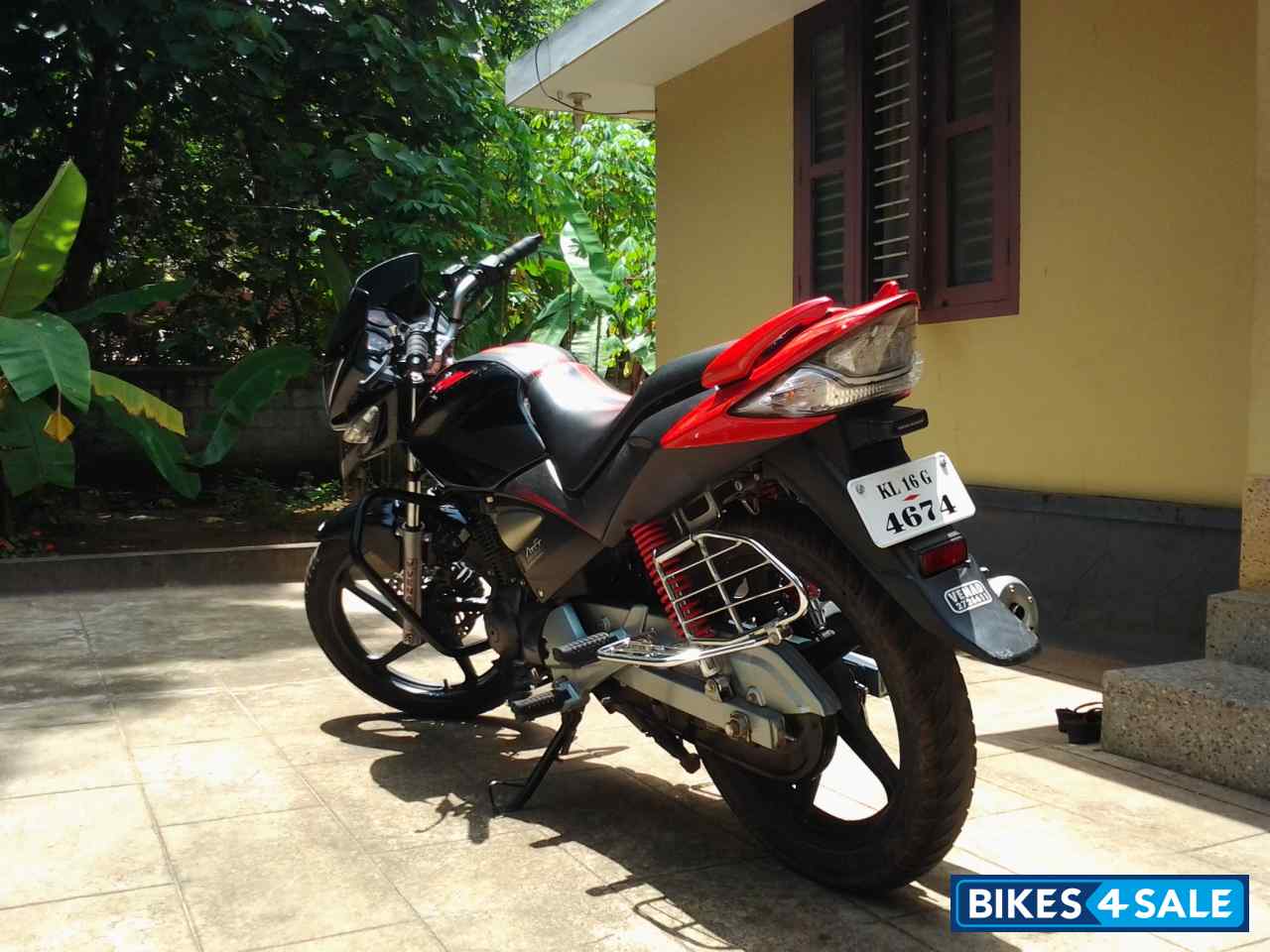 Used 2011 model Hero CBZ Xtreme for sale in Trivandrum. ID 84280. Black ...