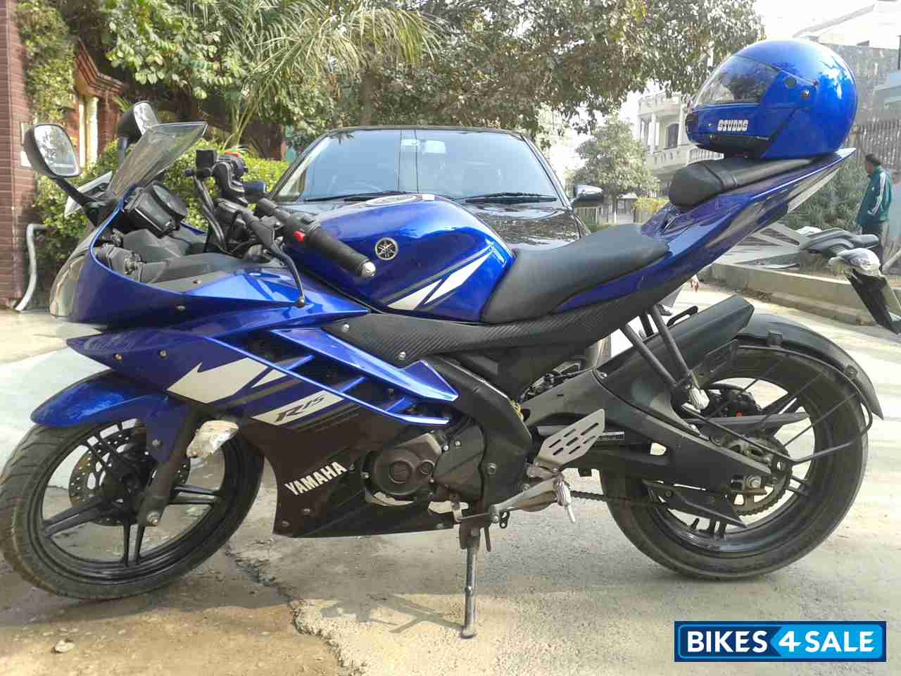 Yamaha R15 V2 Racing Blue