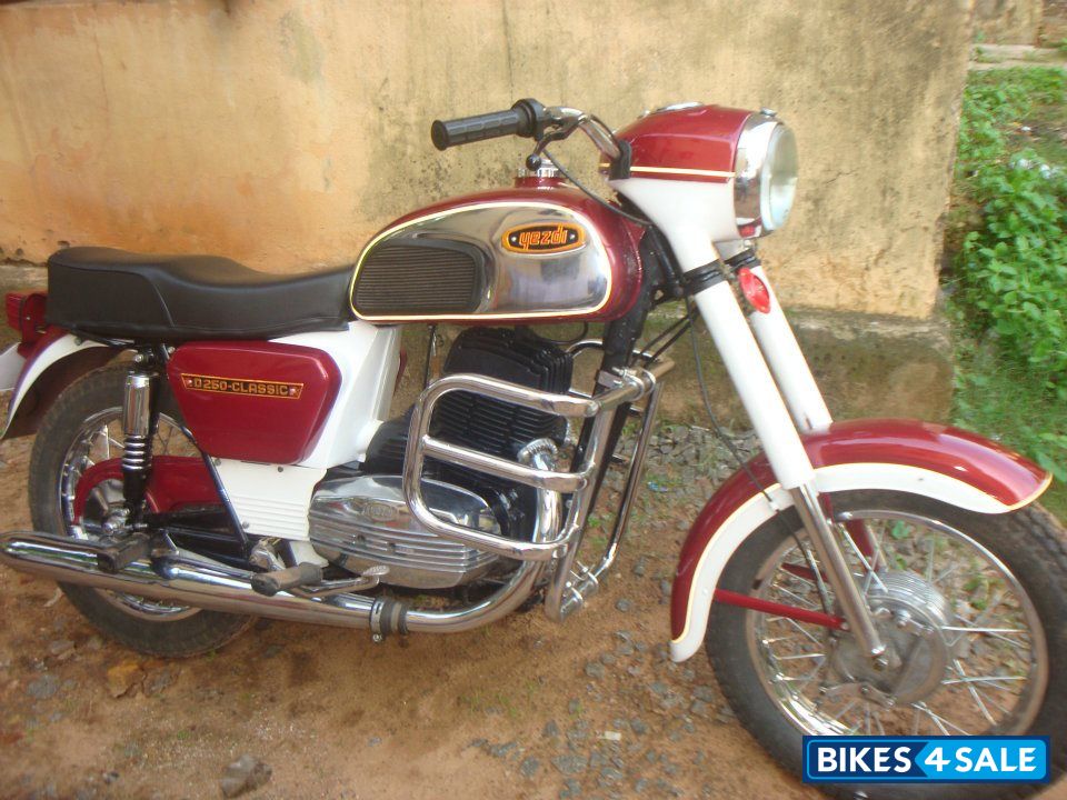 Used 1982 model Ideal Jawa Yezdi Classic for sale in Bhubaneshwar. ID ...