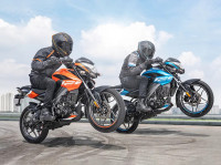 Bajaj Pulsar NS125 2022 Motorcycle Picture Gallery. Fiery Orange ...
