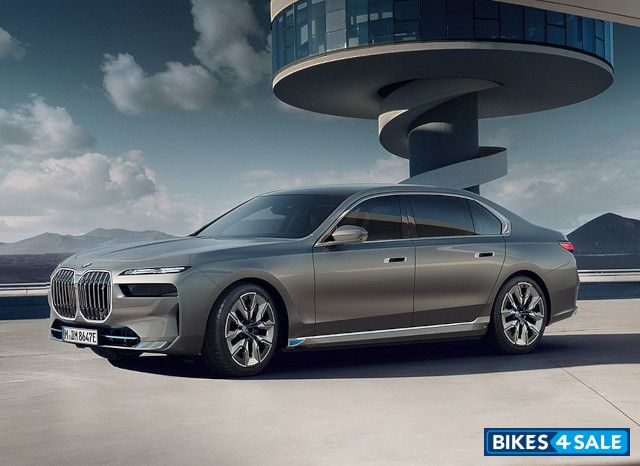 BMW i7 price, specs, mileage, colours, photos and reviews - Bikes4Sale