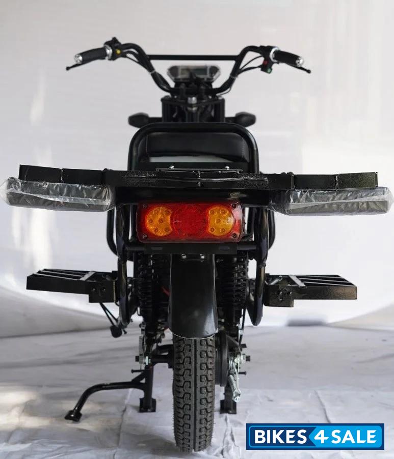 Cybor E-Shtyle price, specs, mileage, colours, photos and reviews ...