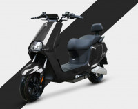 Metallic Silver. iVOOMi City-1 Scooter Picture Gallery - Bikes4Sale