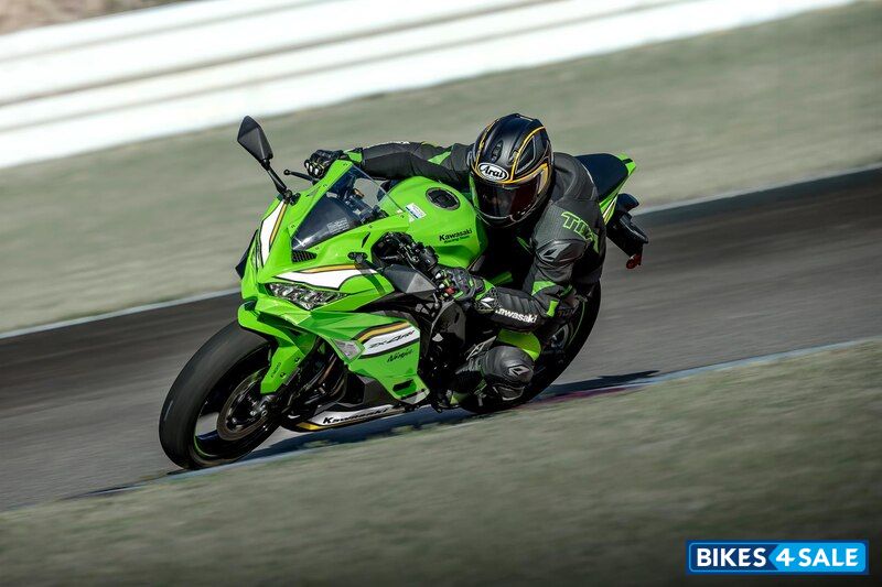 Kawasaki Ninja ZX-4RR 2025 price, specs, mileage, colours, photos and reviews - Bikes4Sale