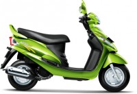 Mahindra Rodeo RZ in Rodeo Orange Color. Mahindra Rodeo RZ Scooter ...