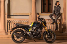 TVS Apache RTR 160 4V 2025 price, specs, mileage, colours, photos and ...